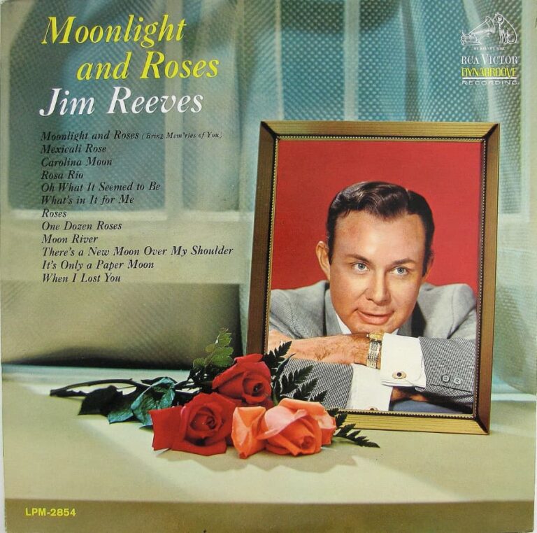 Jim Reeves – Moonlight and Roses – Oldies but Goodies