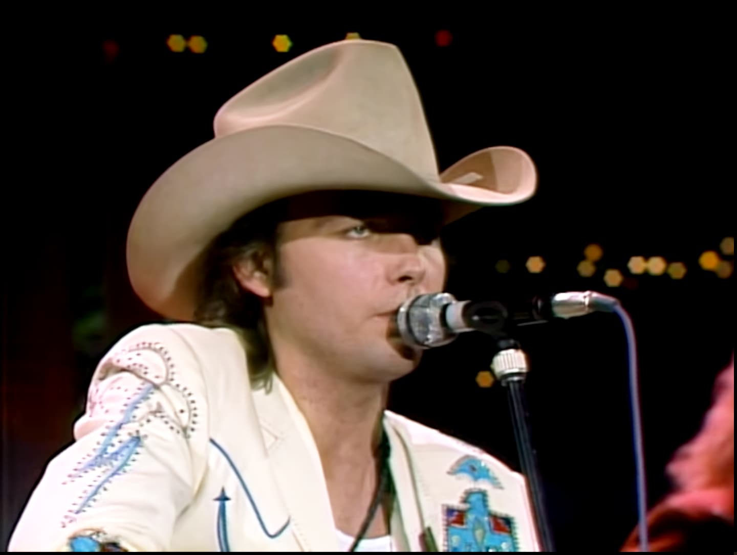 Dwight Yoakam – “Home Of The Blues” [Live from Austin, TX] – Oldies but ...